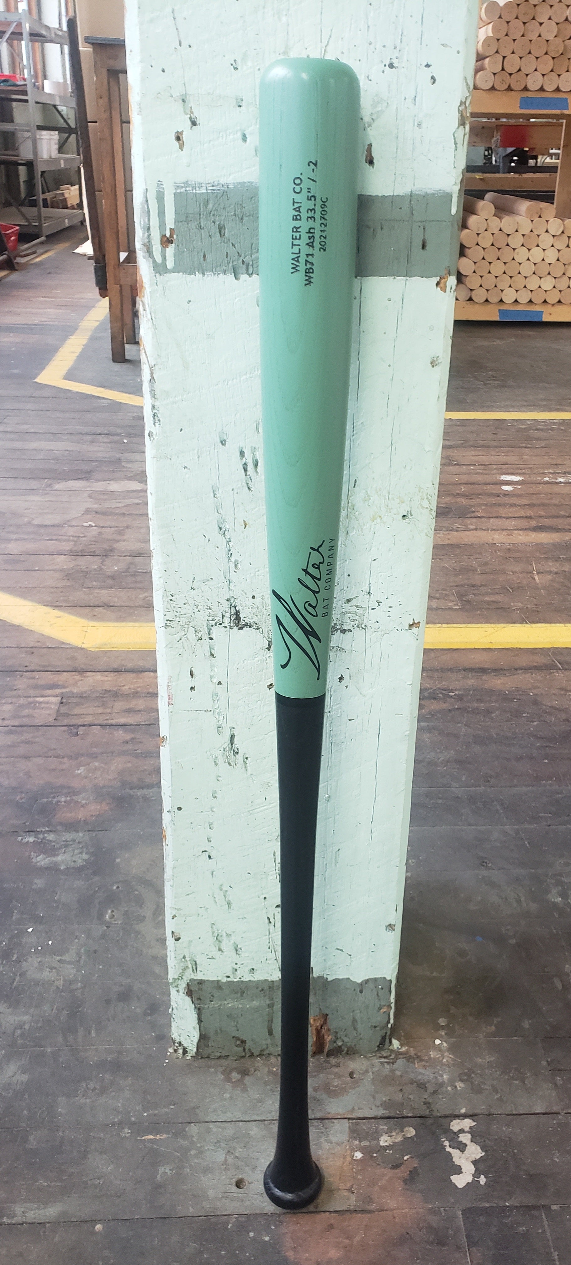 WB71T Ash Pro 33.5"/-3 – Walter Bat Company